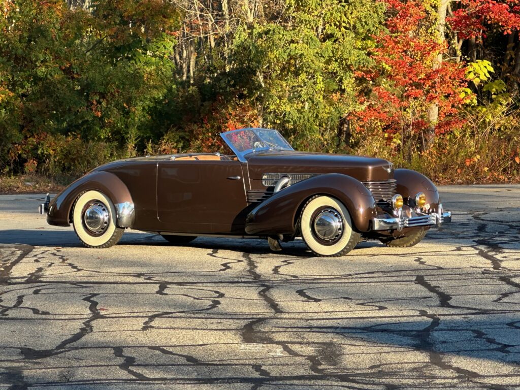 1937 Cord 812 Cabriolet S/C - Laferriere Classic Cars